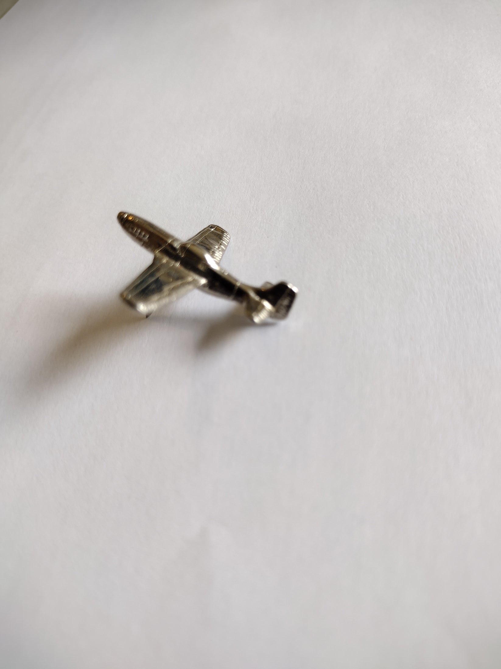 Vintage airplane pin – Flower Streets